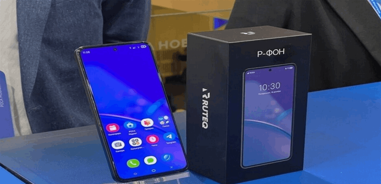 الكشف عن الهاتف الذكي R fon الروسي الصنع