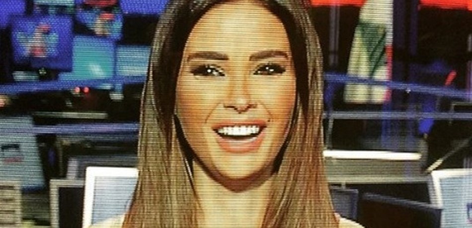 بالصور: مفاجأة مذيع MTV لـديانا فاخوري.. توّجها ملكةً في الكواليس!