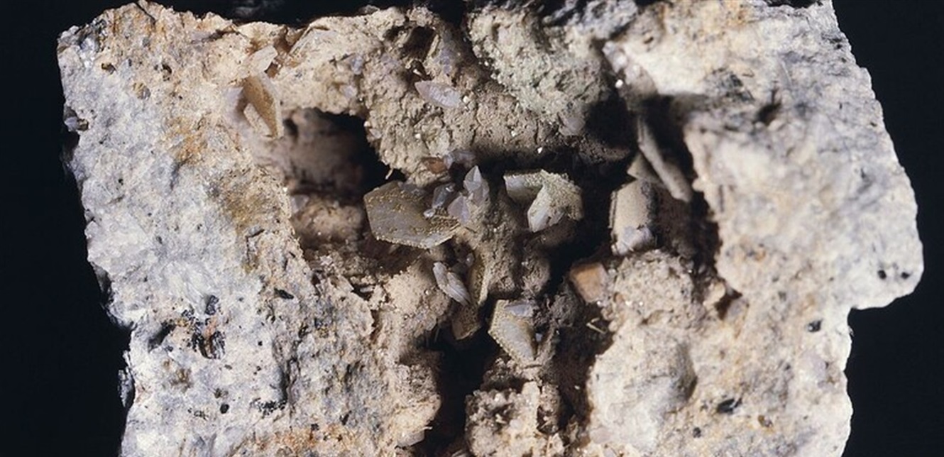 Planetary scientists solve the mystery of a rare metal discovered by ...