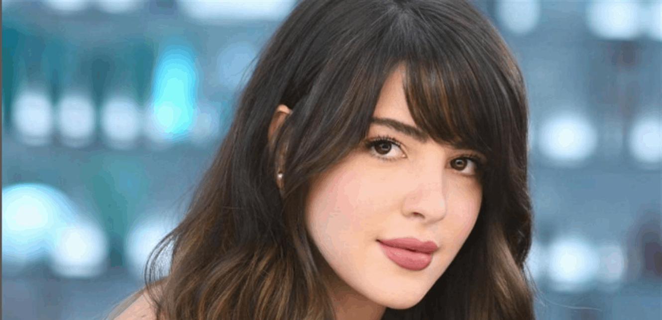 ملكة جمال لبنان السابقة برفقة شقيقها "حسين".. شاهدوا وسامته (صور)